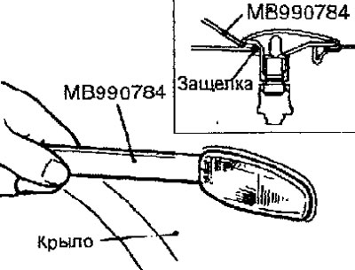 Side turn signal repeater (Mitsubishi Space Star, 1998-2005 ...